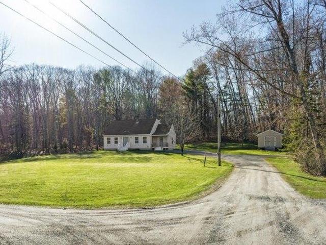 3 bedroom, Brunswick ME 04011 102061440