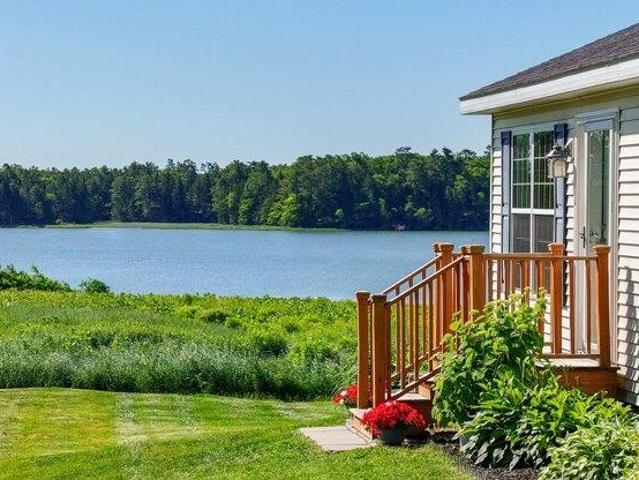 3 bedroom, Brunswick ME 04011 104376909