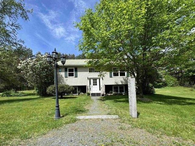 3 bedroom, Bradford VT 05033 103100487