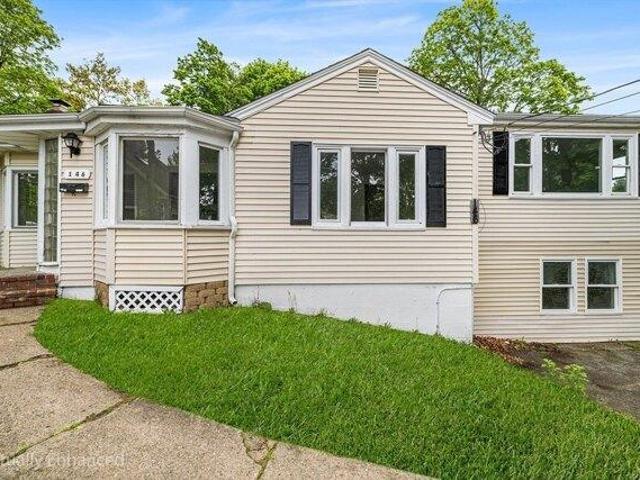 3 bedroom, Braintree MA 02184 103666783