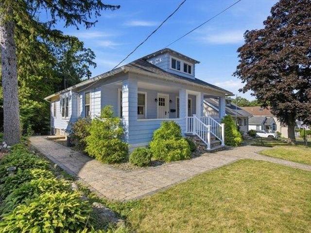 3 bedroom, Braintree MA 02184 104299797
