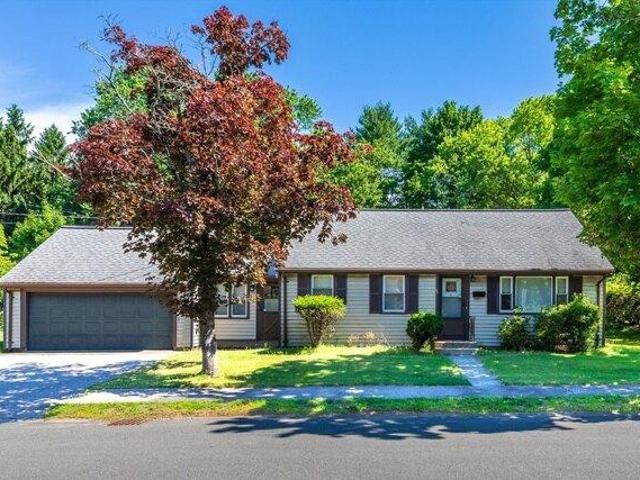 3 bedroom, Braintree MA 02184 104235480