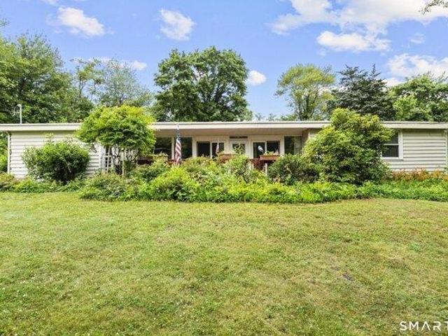 3 bedroom, Branford CT 06405 104331660