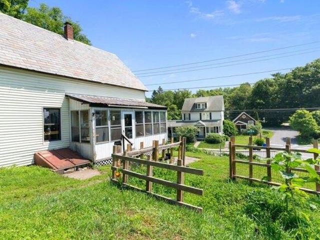 3 bedroom, Brattleboro VT 05301 104113644