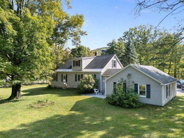 3 bedroom, Brattleboro VT 05301 LS101628472
