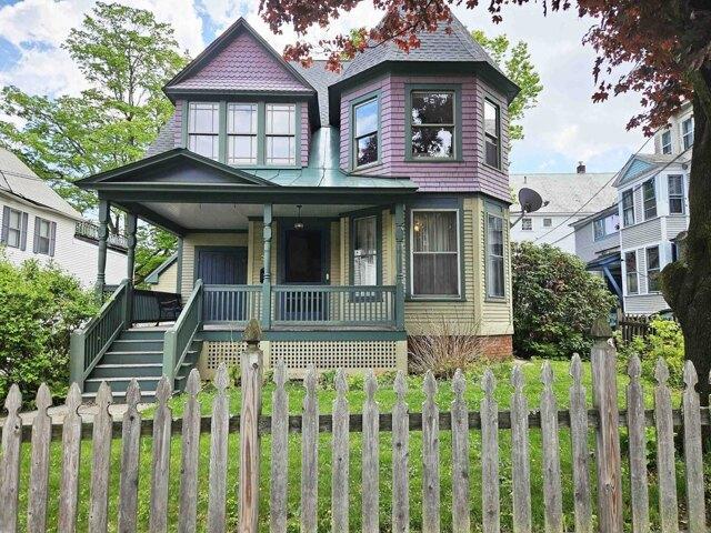 3 bedroom, Brattleboro VT 05301 LS102531555