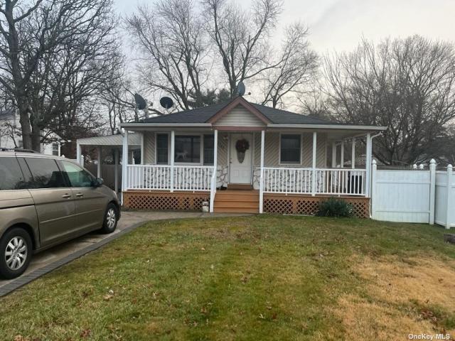 3 bedroom, Brentwood NY 11717 72692119
