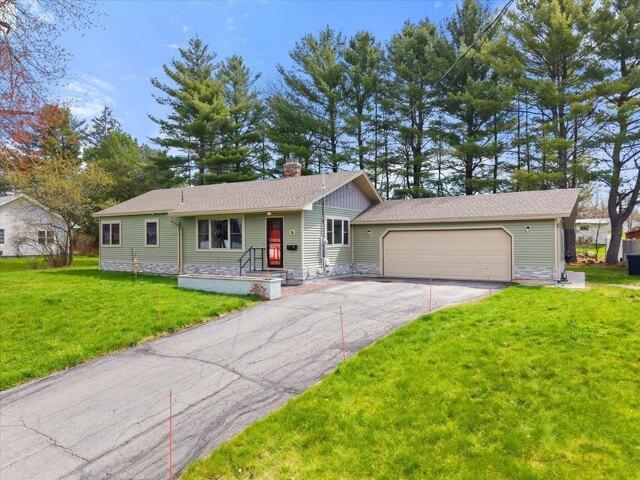 3 bedroom, Brewer ME 04412 102594069