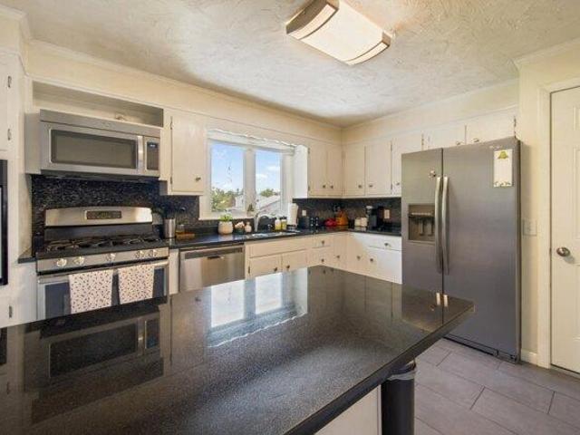 3 bedroom, Brewer ME 04412 104791299