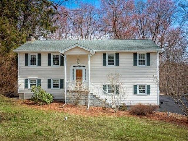 3 bedroom, Brewster NY 10509 89588492