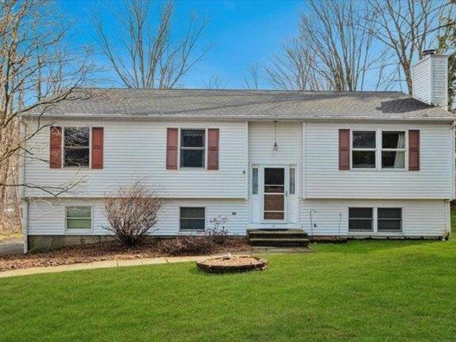 3 bedroom, Brewster NY 10509 89641726