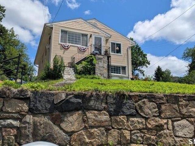 3 bedroom, Bridgeport CT 06606 104787756