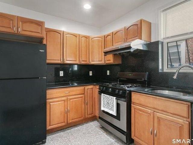 3 bedroom, Bridgeport CT 06610 104298265