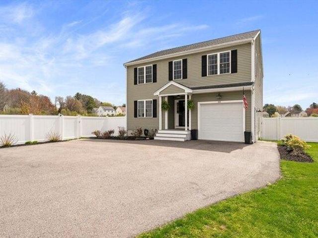3 bedroom, Bridgewater MA 02324 LS102372767