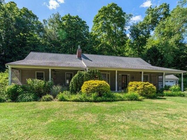 3 bedroom, Brimfield MA 01010 104716327