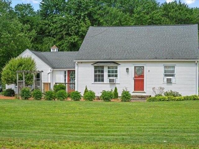3 bedroom, Brimfield MA 01010 104852974