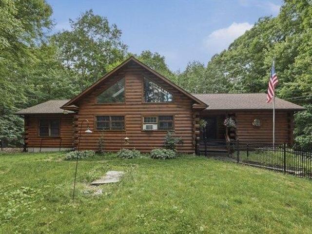 3 bedroom, Brimfield MA 01010 105041659