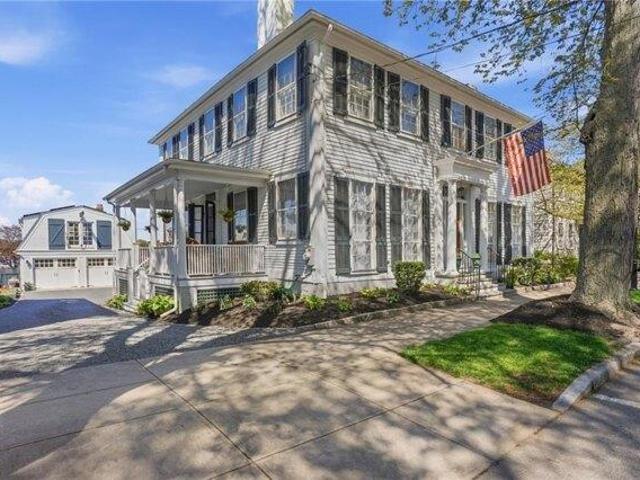 3 bedroom, Bristol RI 02809 102592902
