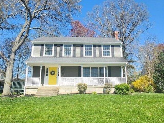 3 bedroom, Bristol RI 02809 102346623