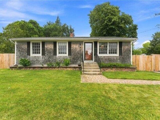 3 bedroom, Bristol RI 02809 105230460