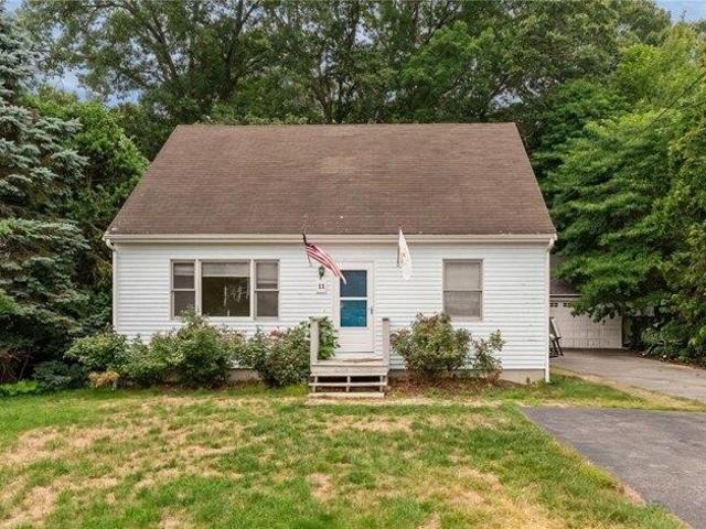 3 bedroom, Bristol RI 02809 105255292