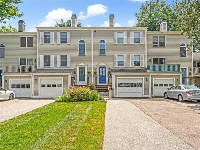 3 bedroom, Bristol RI 02809 LS102595234