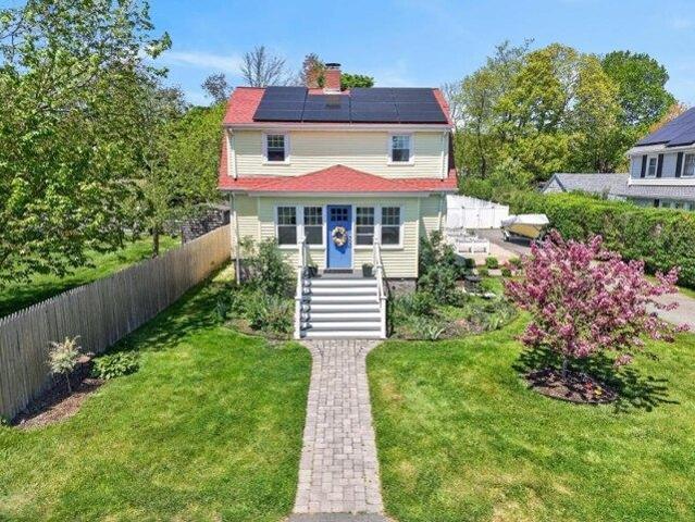 3 bedroom, Bristol RI 02809 LS102634229