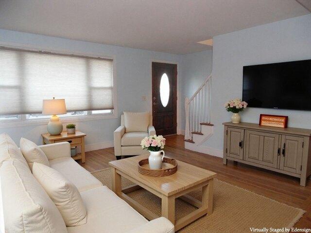 3 bedroom, Bristol RI 02809 LS102635720