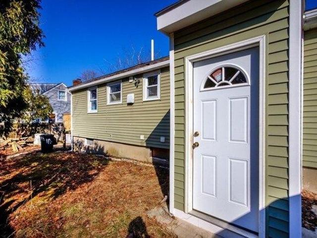 3 bedroom, Brockton MA 02301 104788998