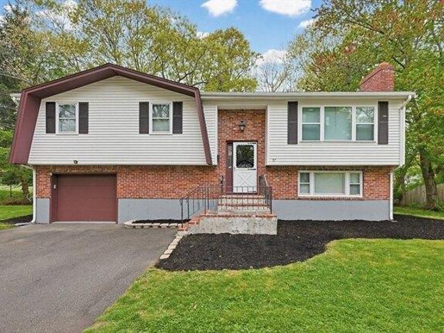 3 bedroom, Brockton MA 02301 102801231