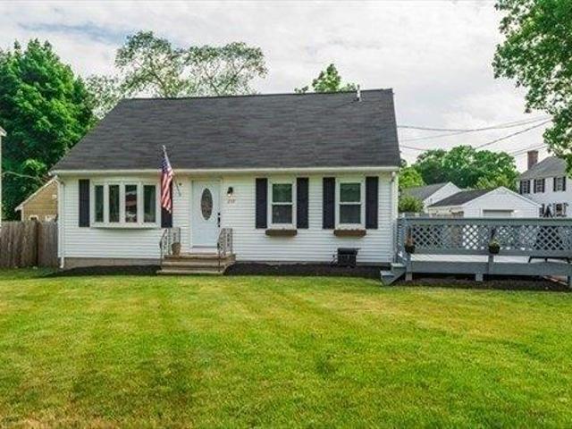 3 bedroom, Brockton MA 02302 103020102