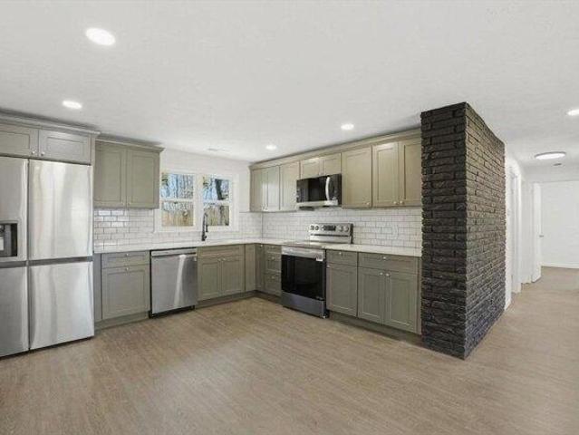 3 bedroom, Brockton MA 02302 103037913