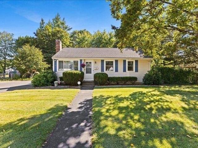 3 bedroom, Brockton MA 02302 LS102961887
