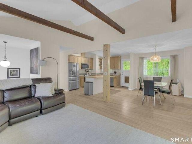 3 bedroom, Brookfield CT 06804 105192922