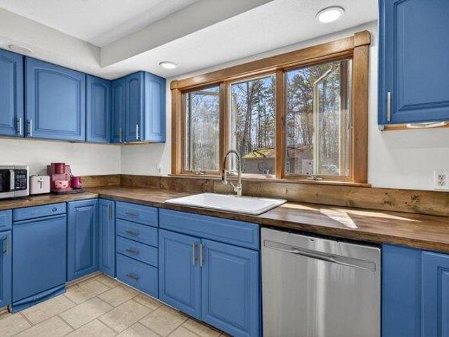 3 bedroom, Brookfield NH 03872 102255917