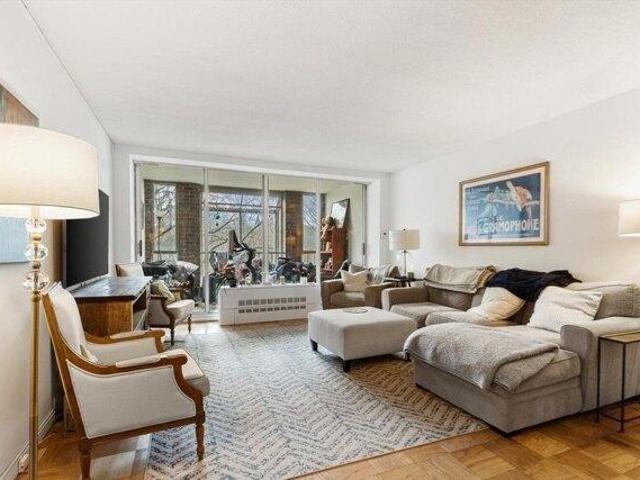 3 bedroom, Brookline MA 02445 LS102822705