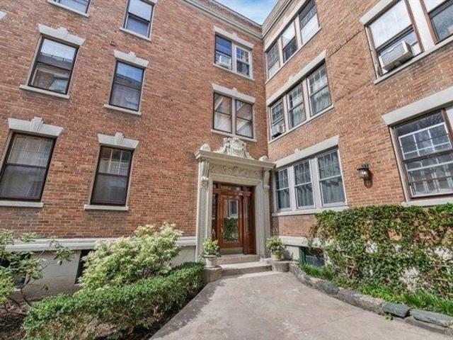 3 bedroom, Brookline MA 02446 LS102727253