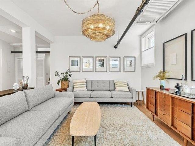 3 bedroom, Brookline MA 02446 LS102780233