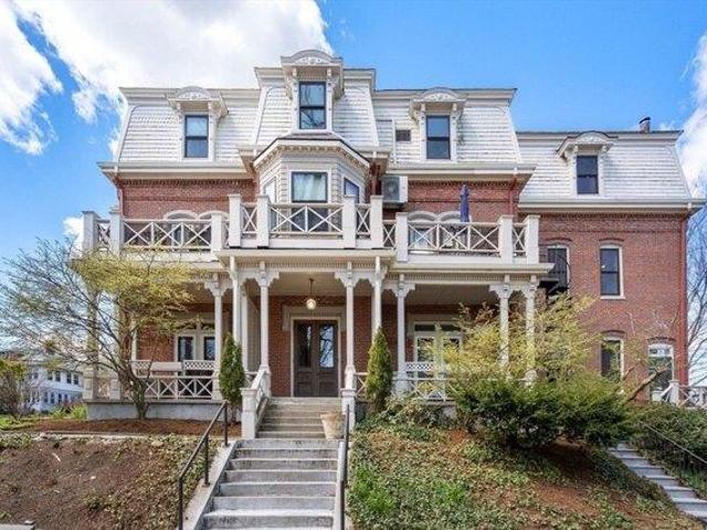 3 bedroom, Brookline MA 02446 102668475