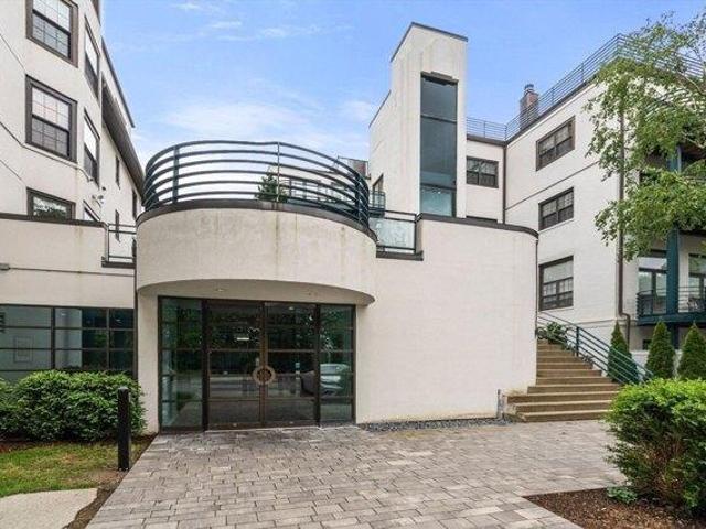 3 bedroom, Brookline MA 02446 103220211