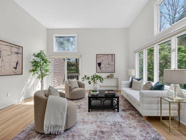 3 bedroom, Brookline MA 02467 103101319