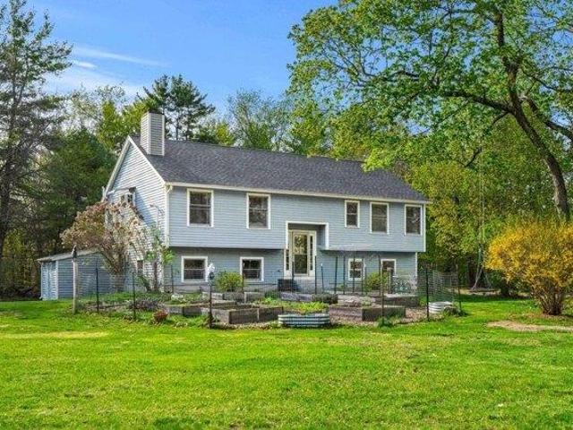 3 bedroom, Brookline NH 03033 102215478