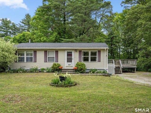 3 bedroom, Brooklyn CT 06234 102775393