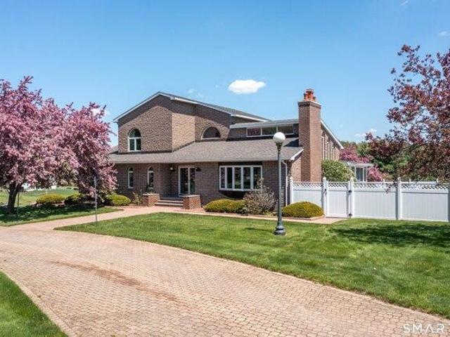 3 bedroom, Brooklyn CT 06234 102798983