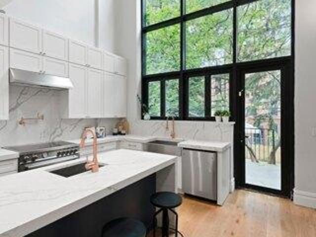 3 bedroom, Brooklyn NY 11233 88633488