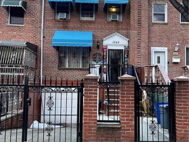 3 bedroom, Bronx NY 10472 LS72692270