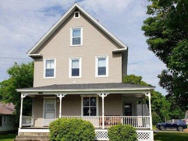 3 bedroom, Brownville ME 04414 103885859