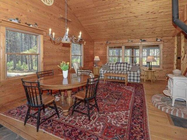3 bedroom, Brownfield ME 04010 102670718