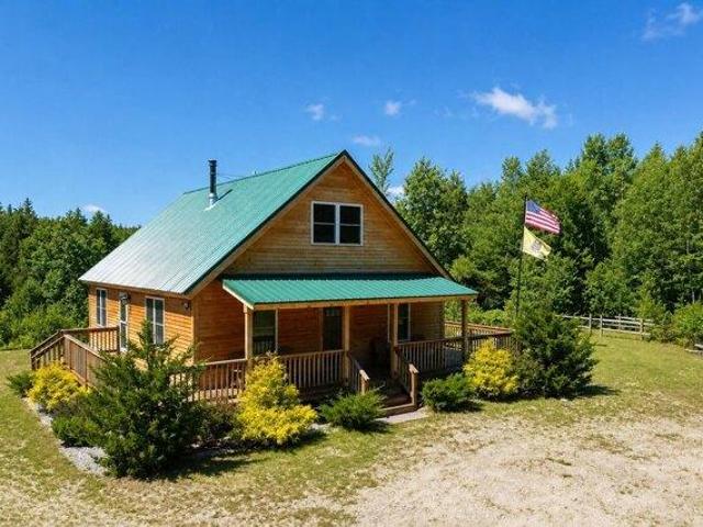 3 bedroom, Brownfield ME 04010 105092754