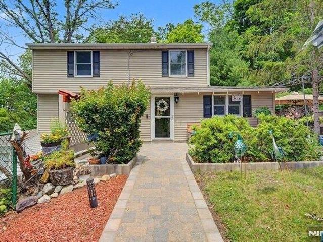 3 bedroom, Butler NJ 07405 104869890